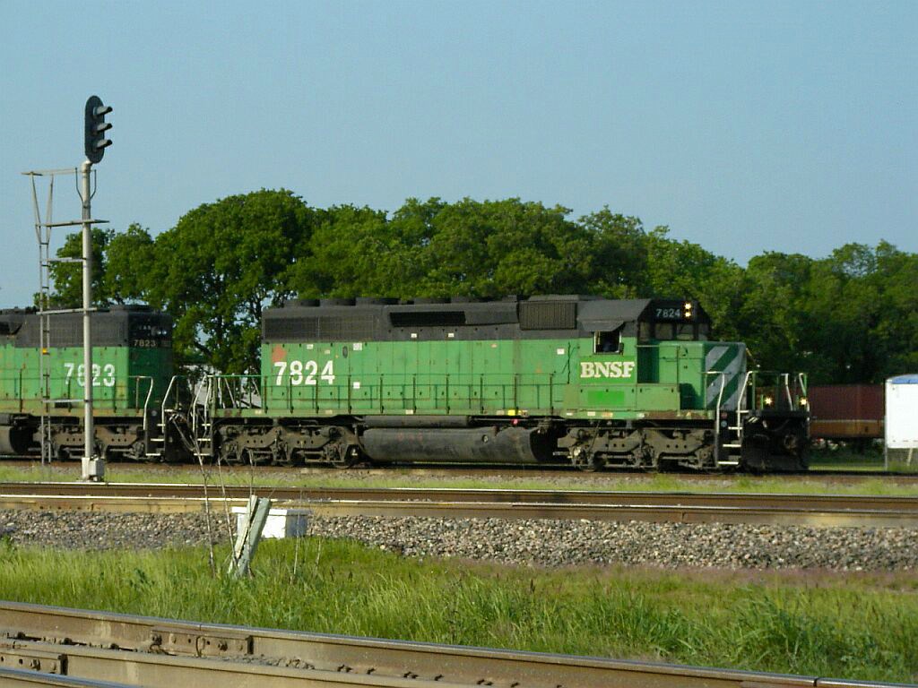 BNSF 7824
